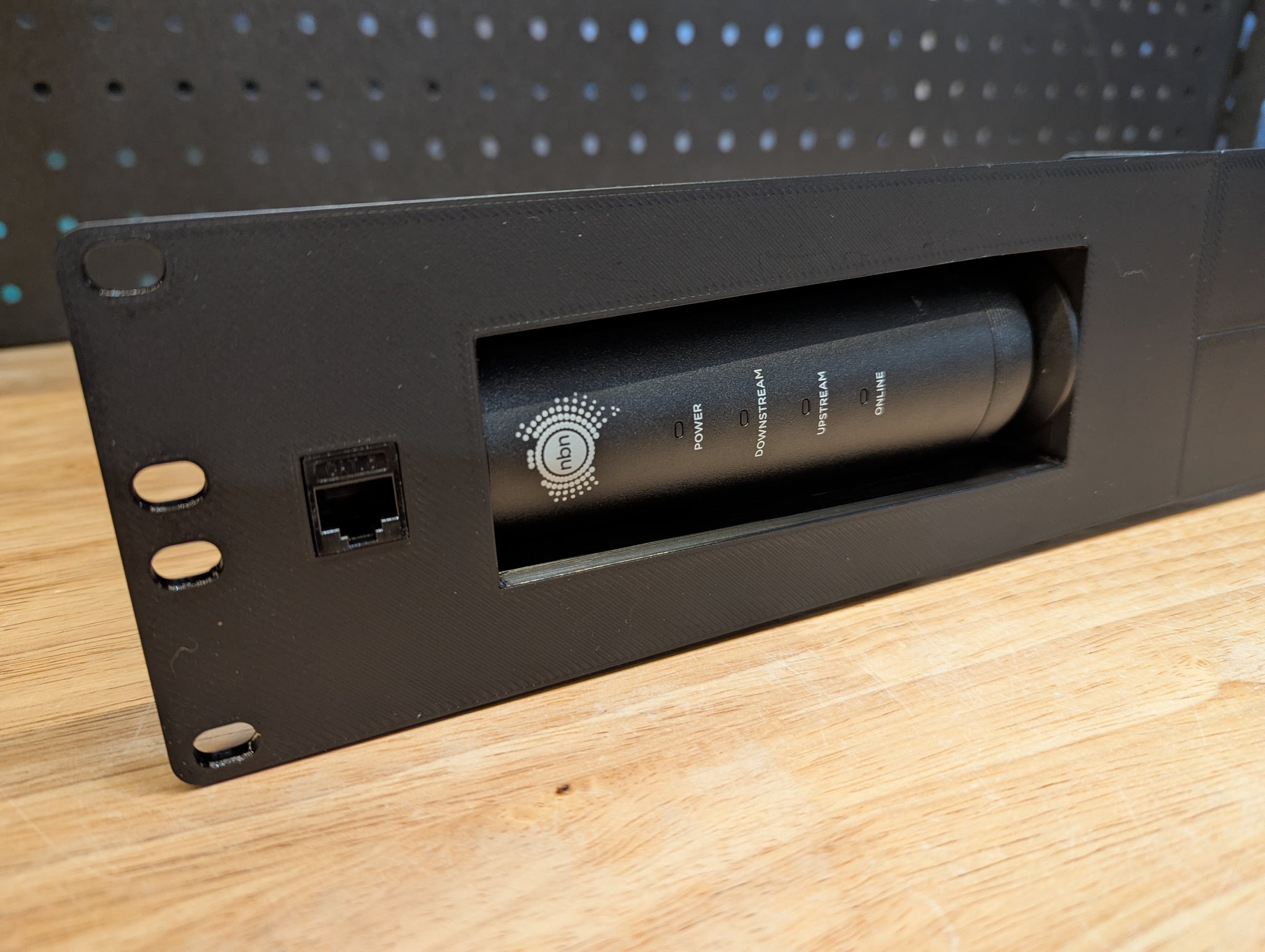 Rack mount for Australian NBN HFC Modem Arris 3500B (Modular) – Hive ...
