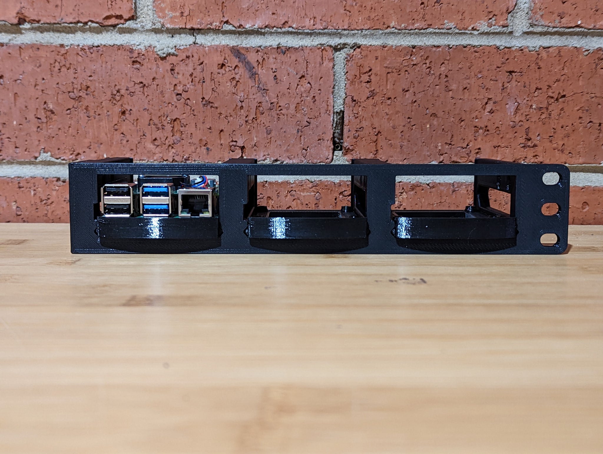 Rack mount for 3x RaspberryPi 3b / 4's (Modular) – Hive Tech Solutions